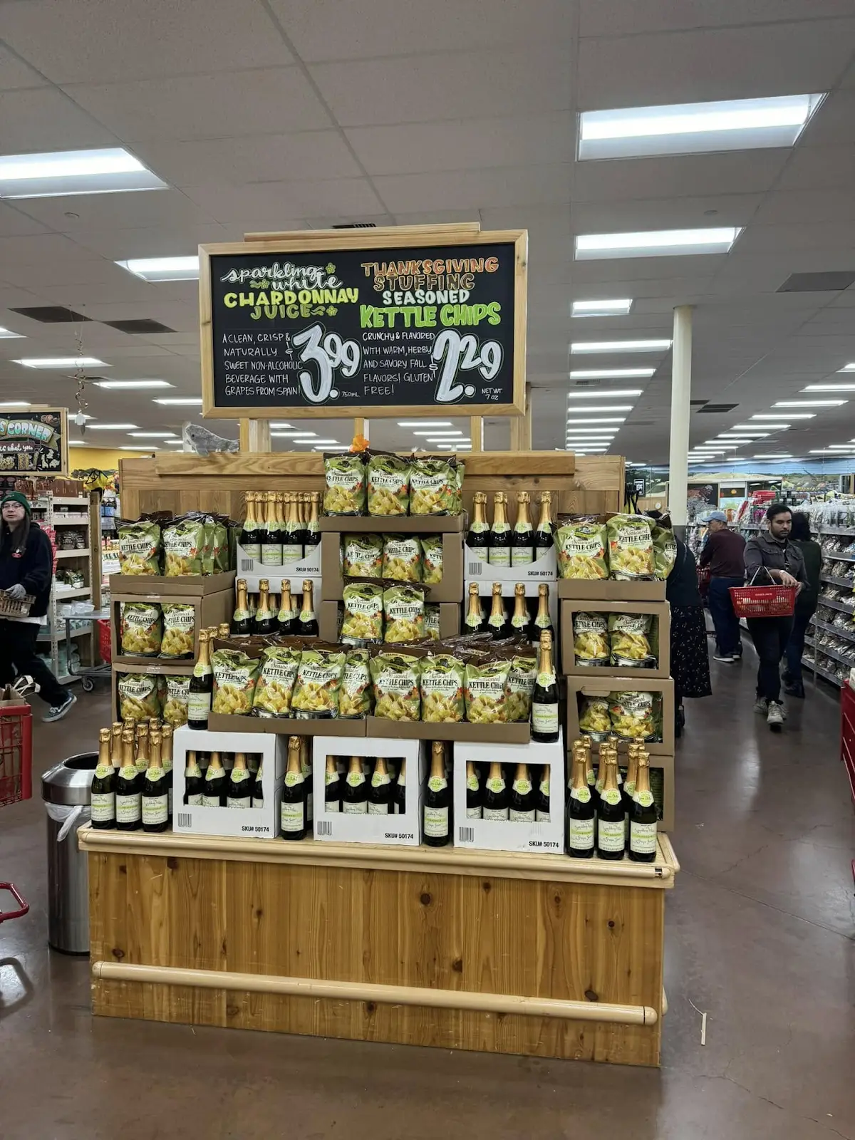 End Cap in Retail: Increasing Sales with LEAFIO AI